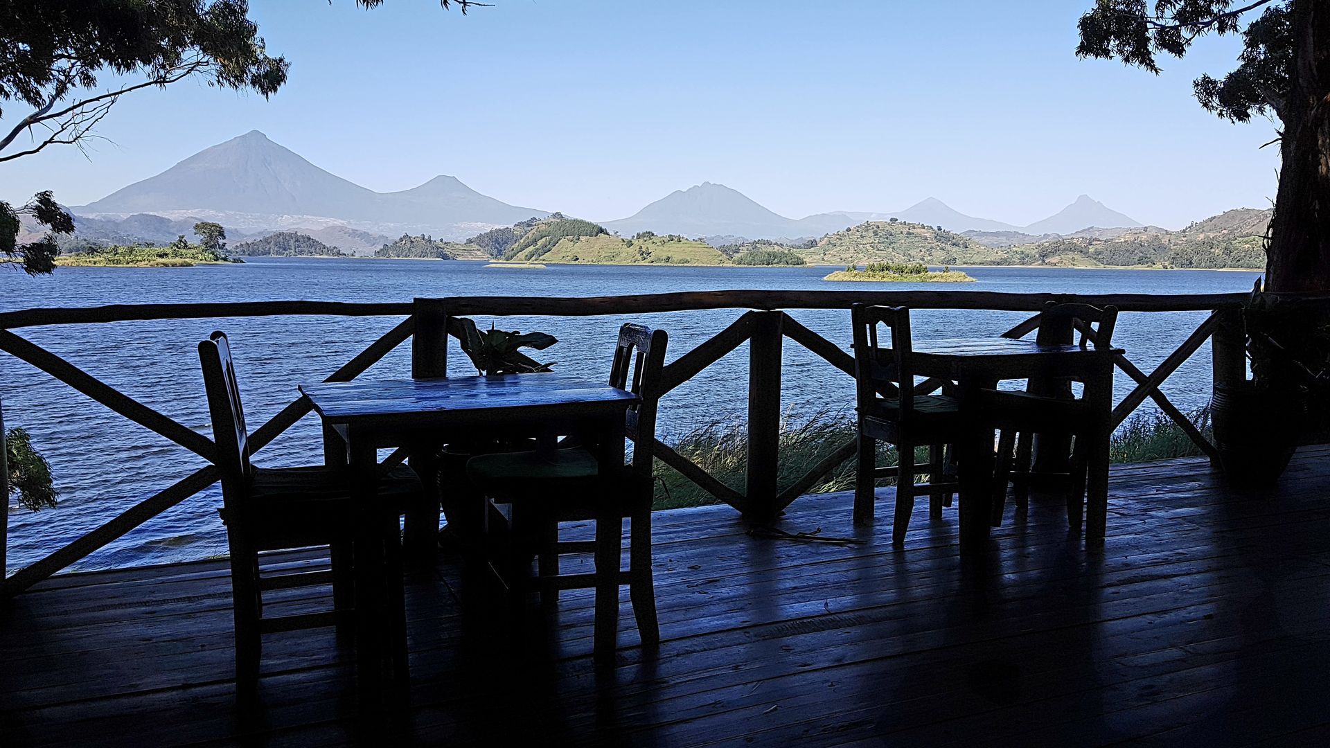 Mutanda Lake Resort - Luxe cottage » Matoke